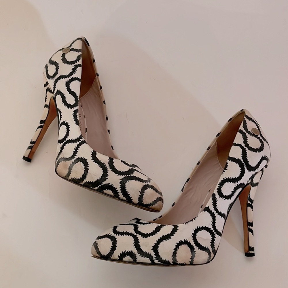 Vivienne Westwood Iconic Pump Squiggle Dark Blue On W… - Gem